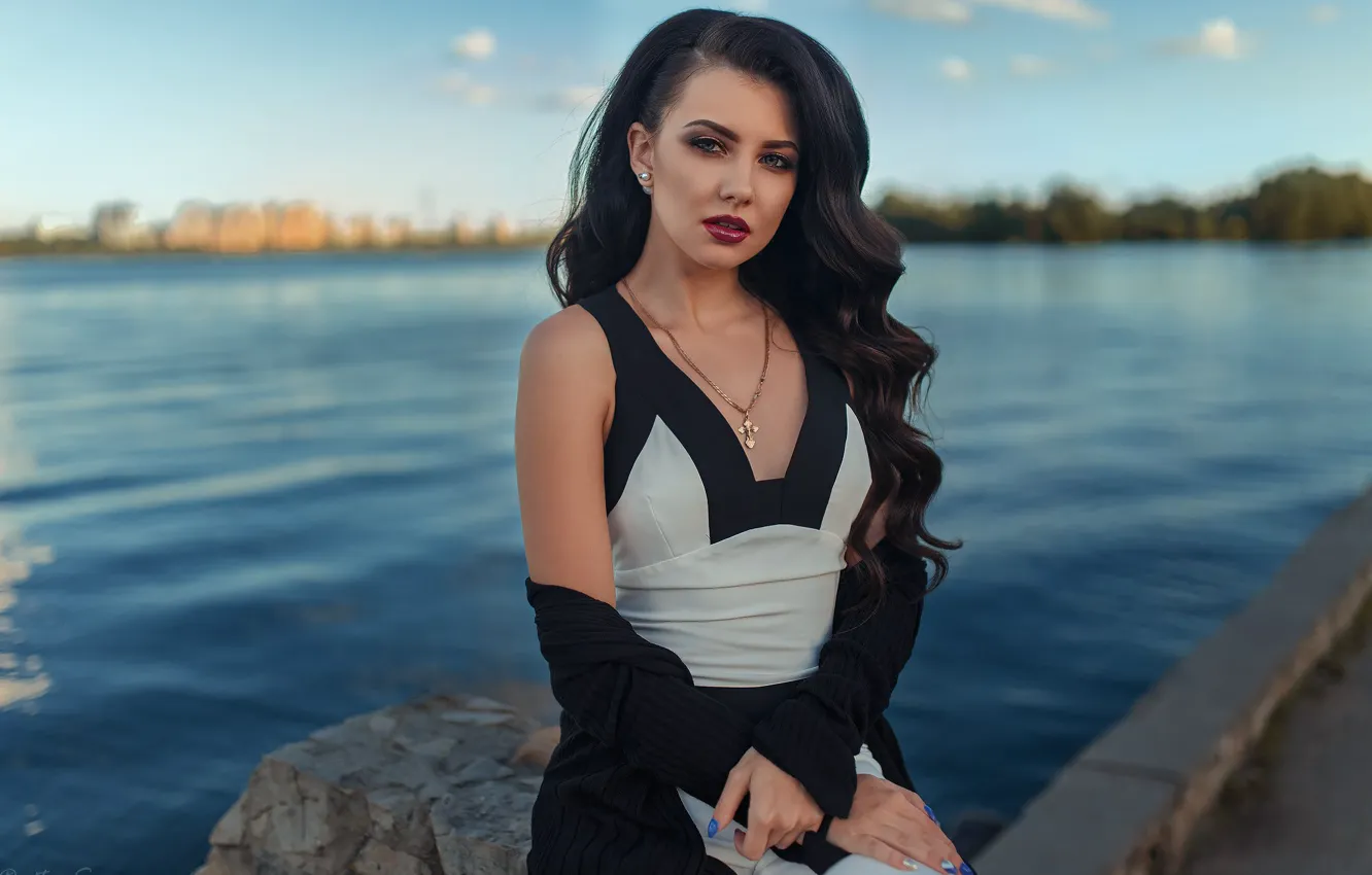 Wallpaper look, landscape, pose, river, model, portrait, makeup, dress ...