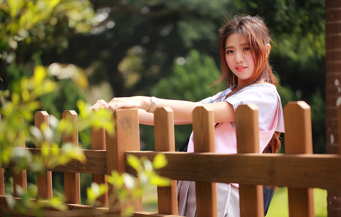 Wallpaper Summer Look Girl Face Hair The Fence For Mobile And