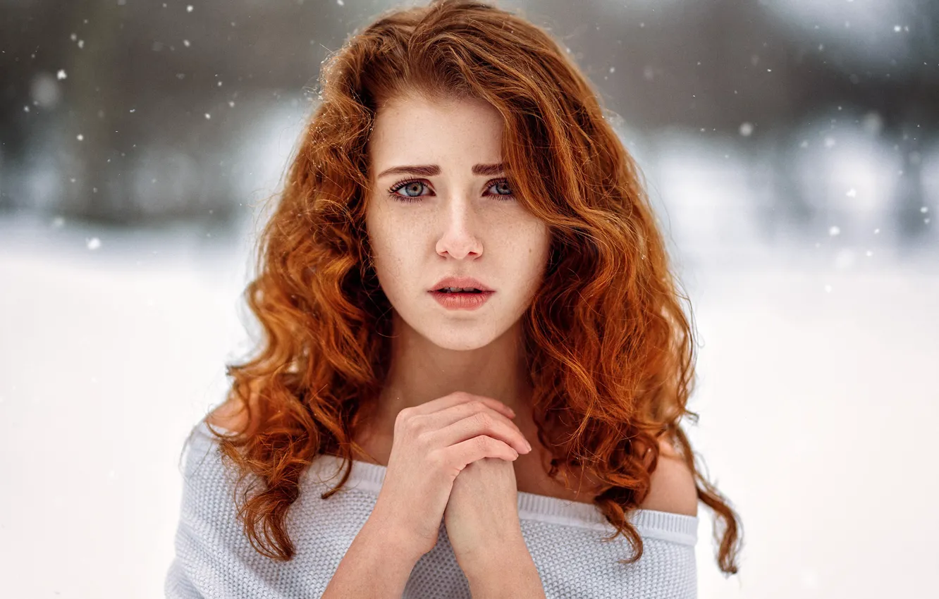 Wallpaper winter, look, girl, snow, snowflakes, pose, background, model ...