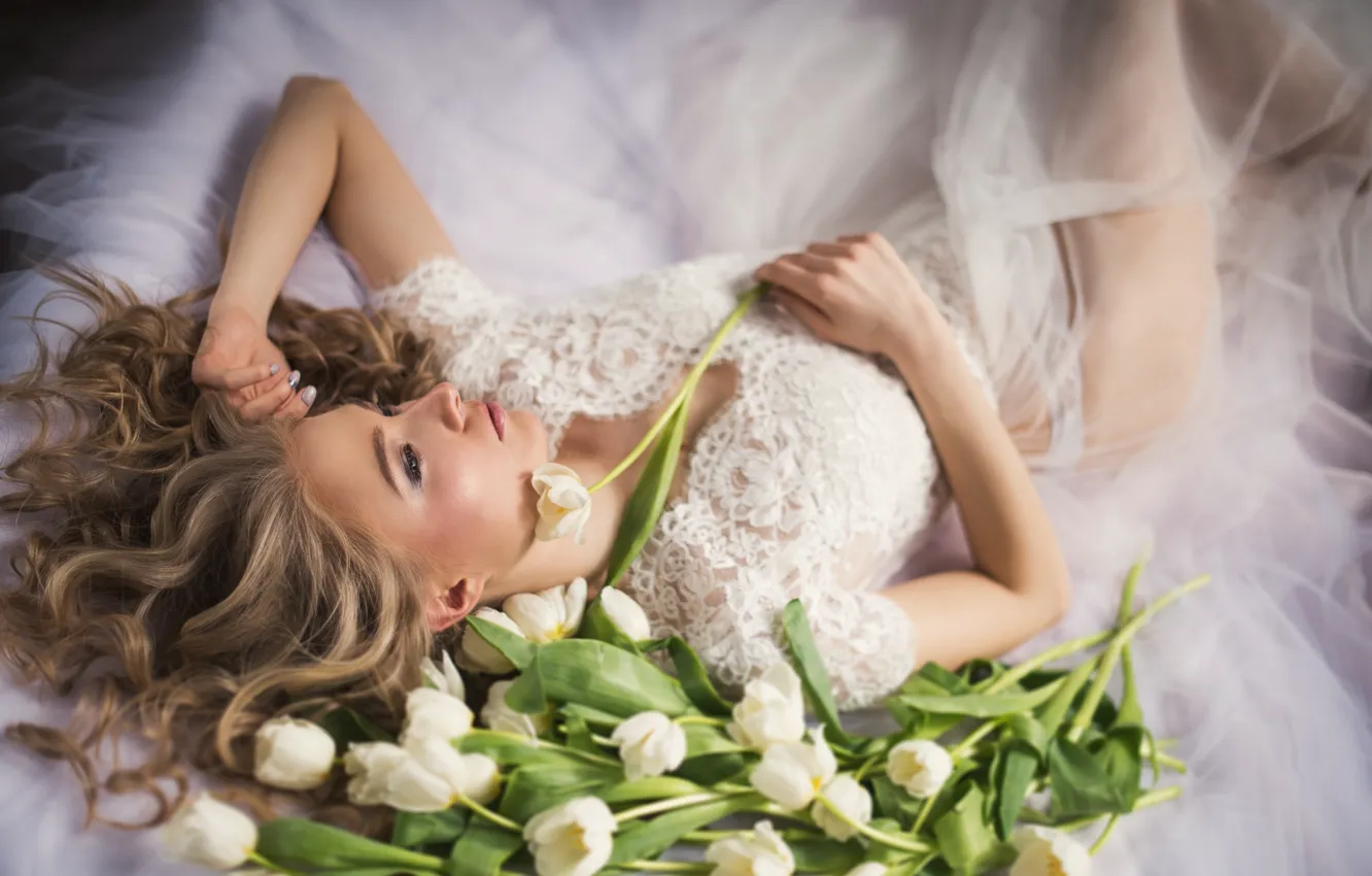 Wallpaper Girl Flowers Pose Mood Hair Hands Negligee White